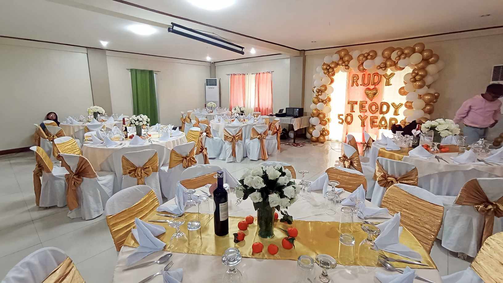 Make Your Wedding Memorable with the Bronze Package